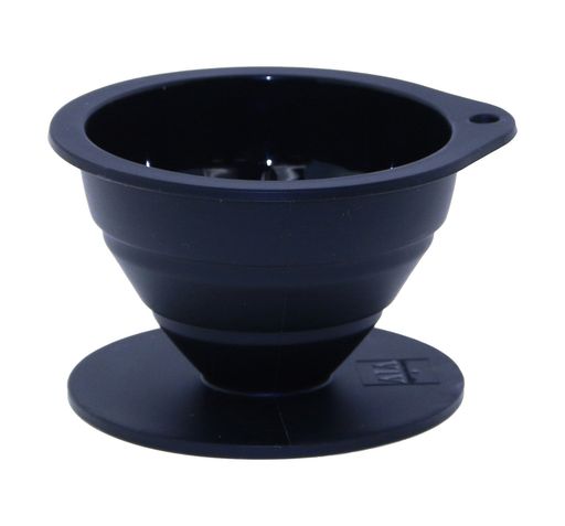 サイズ:幅10.8x奥行11.5x高さ7cm(折りたたんだ状態:高さ2.7cm) 本体重量:89g 素材・材質:シリコン樹脂 生産国:中国 耐熱・耐冷温度:270°C~-30°C ※2カップ(1~2人用) ※食器洗い乾燥機使用可能