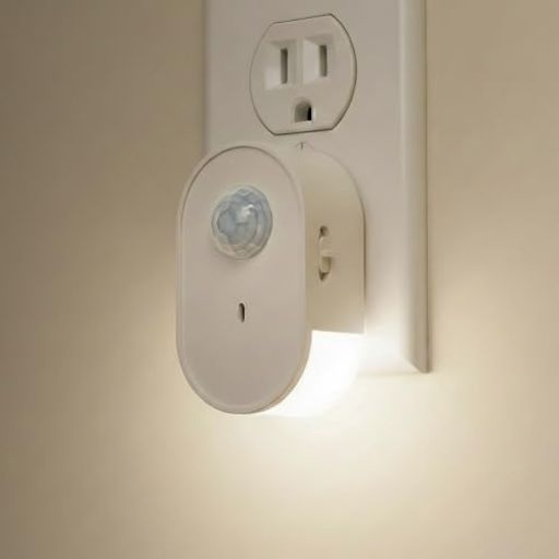 【高感度ダブルセンサー搭載】暗くなると待機状態になり、人を感知すると自動で点灯します。暗闇でスイッチを探す手間がなく、夜間の歩行をスマートにサポート。消し忘れの心配がないため、省エネにも貢献します。 【4000K自然光&amp;目に優しい向...