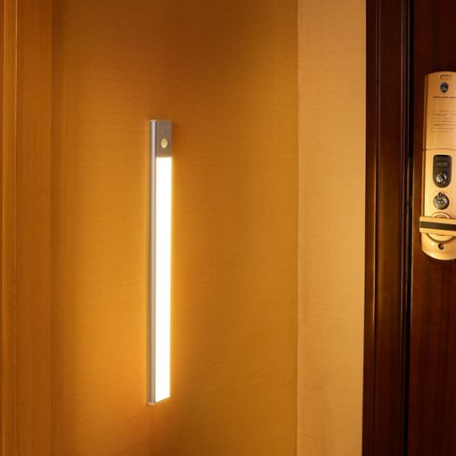 ✅【90日間連続使用可能・高性能リチウム電池】フル充電後、常時オンモードで最大20時間使用可能です。「AUTO」モードで3ヶ月持続します。付属のUSB電源コードを使用するアダプターやパソコンで簡単に急速充電でき、約3時間でフル充電できます。...