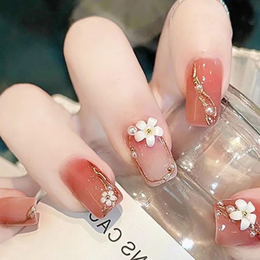 各セットには24個のネイルパッチが付属。いつでも楽しめる。 高品質で環境に優しい素材を使用し、ホルムアルデヒドなどの有害物質を含まず、人体に安全です。通気性がよく、長持ちし、環境に優しく、安全に使用できます。丈夫で耐久性がある。 ネイルシー...