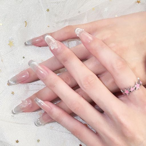 🌸【手作りネイルチップを選ぶ理由】1ネイリストの純手作りで、印刷感の強い24枚のネイルチップより、細工が洗練されています。24種類のサイズ選択があり、アジア人女性の爪にフィットするサイズで、より使い心地が良いです。3高品質の...