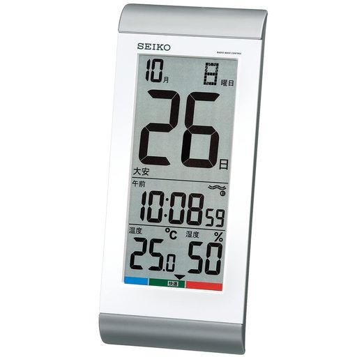 本体サイズ:掛:24.2x10.5x2.5cm置:23.0x10.5x8.7cm 本体重量:0.3kg 素材・材質:プラスチック枠(茶メタリック塗装)、前面ガラス 原産国:中国 ムーブメント:電波修正機能(40kHz/60kHz自動選局)/...