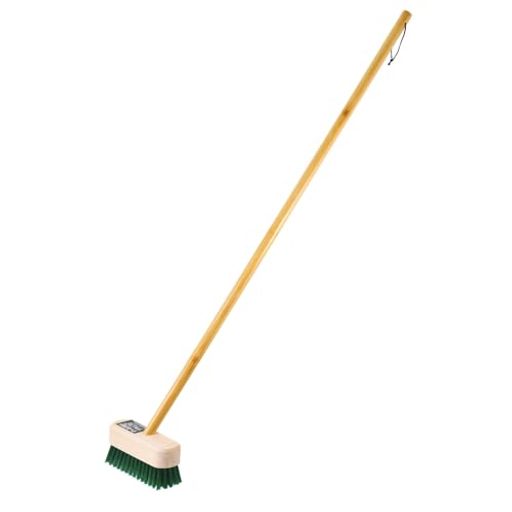 屋外の床、通路、作業現場 PRO デッキブラシ 【サイズ】全長112cm ブラシ幅18cm 【材質】柄:竹合板 毛材:PET樹脂 ヘッド部:木 【生産地】中国 現場や厨房などでのハードな使用にも耐えるプロ御用達のタフな床ブラシ。耐摩耗性、耐...