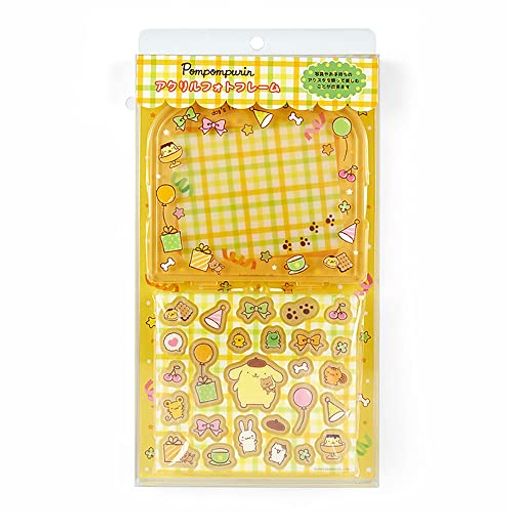 本体サイズ:パッケージ:約8x2.5x34.5cm組み立て時:約15.5x6x15cm。主な材料・原料:アクリル フレームの1層目・2層目の間:キャラパーツやお手持ちのアクスタを飾れます。フレームの3層目・4層目の間:写真などを飾れます。収...