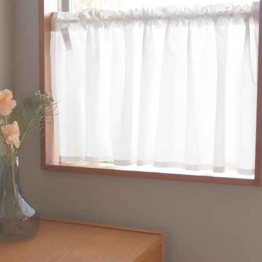 装飾 【突っ張り棒に通すだけ】突っ張り棒に通すだけで小窓や棚の目隠しとしてご使用いただけます。フラットやヒダを寄せてのご使用もしていただけるのでお好みに合わせてご使用ください。※突っ張り棒は付属しておりません。 【遮熱効果34.1%・保温効...