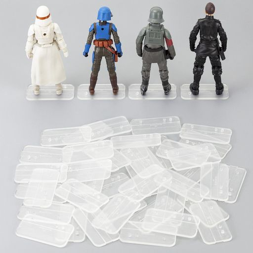 マルチペグブラックシリーズフィギュアスタンド-当社のフィギュアスタンドにはマルチペグ(3つのペグ)オプションが付属しており、ブラックシリーズのスターワズのフィギュアの異なるペグサイズにフィットします。発売されたほぼすべてのフィギュアでテスト...