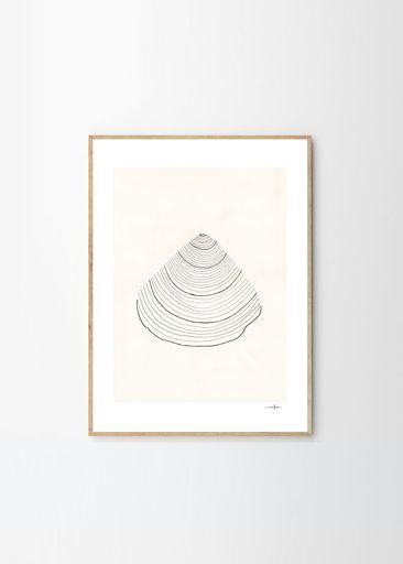 ジークレープリントという手法でPOSTERCLUBのために特別に作成されています。ジークレープリントとはフランス語で「吹き付けて色を付ける」という意味で、版を用いずに刷り上げるのが特徴です。デジタルデータを上質なナチュラルアート紙に印刷して...