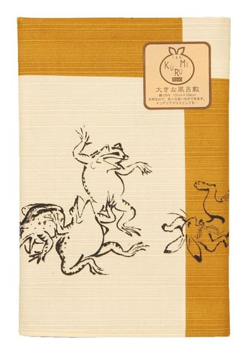 日本製 約106x105cm 綿100% 三巾(約105cm)サイズの大きめ風呂敷。買い物袋物やテーブルクロス、ソファーの背もたれや壁に掛けるインテリアクロスとしても使える大きさ。シャンタン生地独特の横糸の凸感が、デザインに深みを出していま...