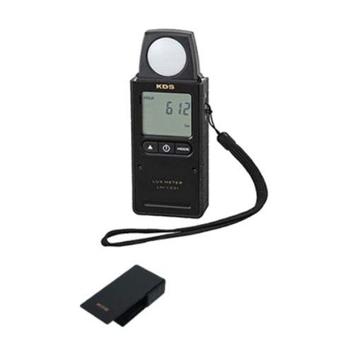 表示:5.5桁 LCD 測定範囲:0~200000lux オートパワーオフ:約10分(解除可) 使用温湿度範囲:0°C~+50°C、70%RH以下(結露のないこと) 電源:単4形アルカリ乾電池2本