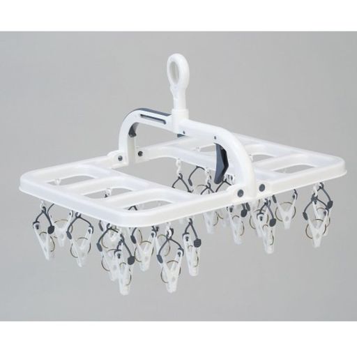 サイズ:(約)幅43x奥行34x高さ31cm 高い位置・低い位置に干せるハンドル付きです。 引っ張るだけで取り込めて、「室内干し」も出来る! ドア等で室内干しが出来る内蔵フック付き。 ピンチがからみにくく、引っ張るだけで簡単に取り込むことが...