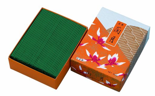 空気を高貴な雰囲気にする 原産国:日本 内容量:約340g 商品サイズ(幅X奥行X高さ):115x49x152 質量:420