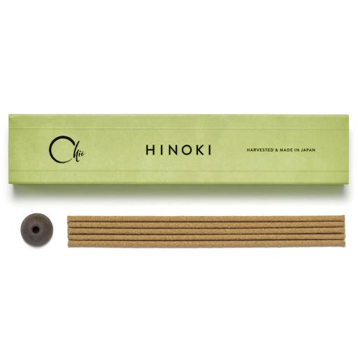 メーカー:日本香堂 内容量:30本入 お香の長さ:約138mm~145mm お香パッケージ:幅173mmx高さ20mmx奥行き35mm HINOKI(ヒノキ)ひのきの葉粉と木粉を使用。ひのき独特のグリーンがしっかりと香る清涼感が特徴主原料:...