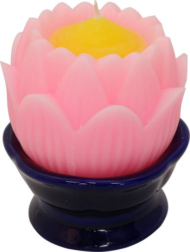 商品サイズ (幅x奥行x高さ) :サイズ:約8.2x8.4x12.2cm 原産国:日本 内容量:ローソク1個、台1個