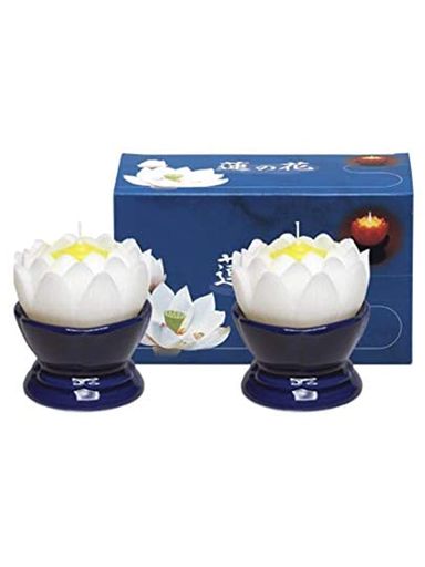 原産国:ベトナム 商品サイズ(幅x奥行x高さ):90mmx90mmx110mm 質量:ローソク/220g、燭台/210g 材質:ローソク/パラフィン、燭台/陶器