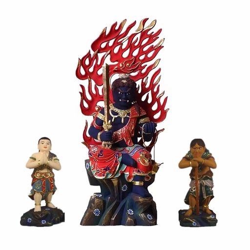 材質:柘植製高級木彫り彩色 サイズ:不動明王像高さ16CM二童子像高さ6CM手作業で測ったので少しの誤差が有ります(1cm以内)。 不動明王は眷属(けんぞく)を従えています。矜羯羅(こんがら)、制多迦(せいたか)の二人の童子で、穏やかな表情...