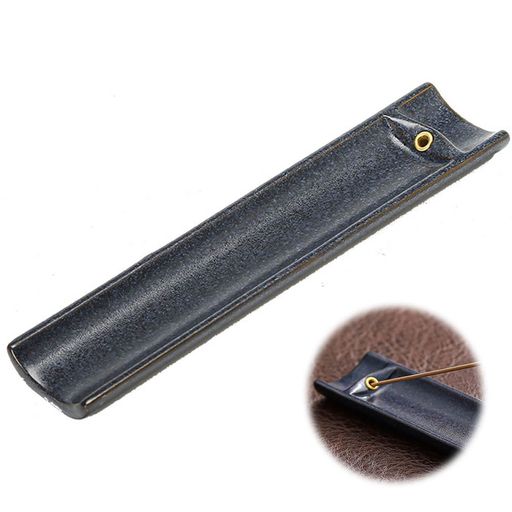 【商品仕様】製品サイズは約13.1*2.8*0.8cmで、60グラムです。陶器製、シンプルでエレガントで、実用的で美しいです。 【灰がこぼれない】お線香を焚いて落ちた灰がお香立てで受け止めるので、灰があちこちに落ちません。本製品は陶器で作ら...