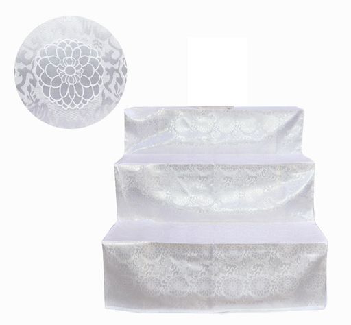 規格:総幅80x総高さ70x総奥行80cm(下段高さ26cm下段棚板奥行27cmx中段高さ24cm中段棚板奥行27cmx上段高さ20cm上段棚板奥行27cm)重さ:0.3kg材質:ポリエステル。 カバー付:白布を使い、祭壇に合うように立体縫...