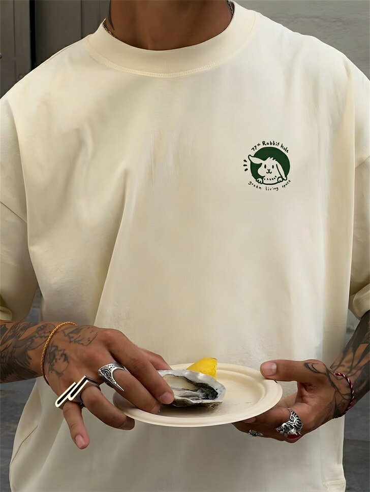 商品情報素材/材質コットン100％サイズ/寸法半袖Tシャツ サイズ表 / SIZE TABLE【サイズ】Sバスト：48cm／着丈：65cm／袖丈：20cm／肩幅：47cm身長目安：155〜160cm／体重目安：90〜100【サイズ】Mバスト...