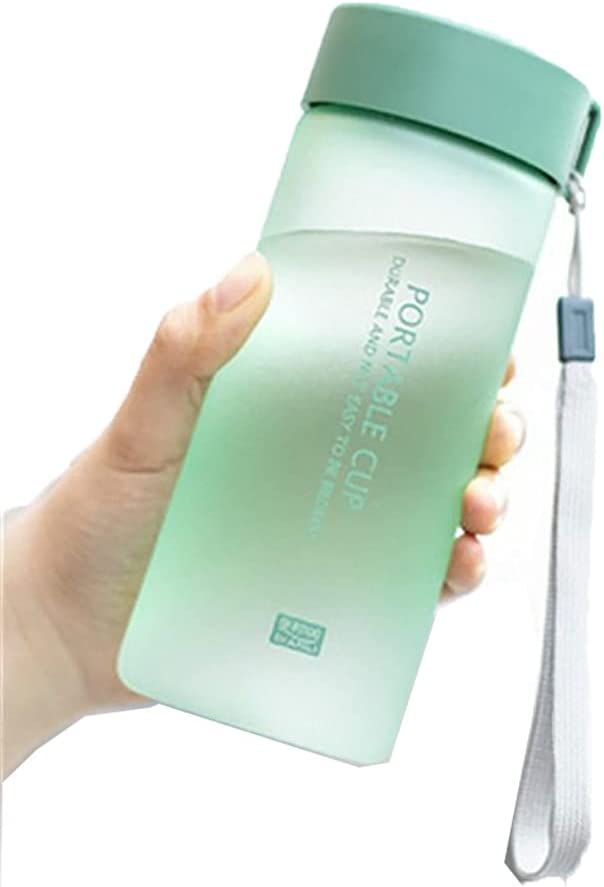 　　　 ◆◇◆売れている秘密◆◇◆ -気軽に携帯と使用: 容量：約600ML 約直径7.5cm×高さ20cm,容量：約800ML 約直径7.5cm×高さ25cm。高品質なプラスチック採用で安全性に優れ、割れにくい。環境にもやさしい。持ち運び...
