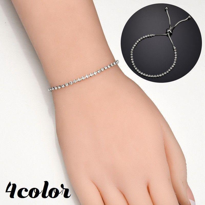 たくさんのラインストーンがあしらわれたキラキラでお洒落なブレスレットです。【サイズについて】画像をご参照ください。【素材について】合金