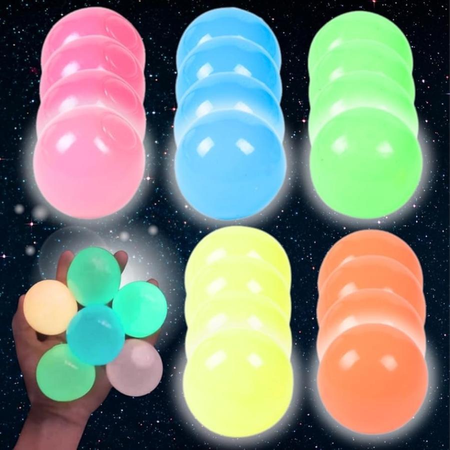 バリエーションコード : 2BUQJGHU1F「暗闇で光る魅力的な夜光効果」 カラフルなボールは光や太陽光を吸収して暗闇で柔らかく発光します。昼間に光を当てるだけで、夜には幻想的な輝きを放ち、お部屋を明るく彩ります。遊びながらインテリアとし...