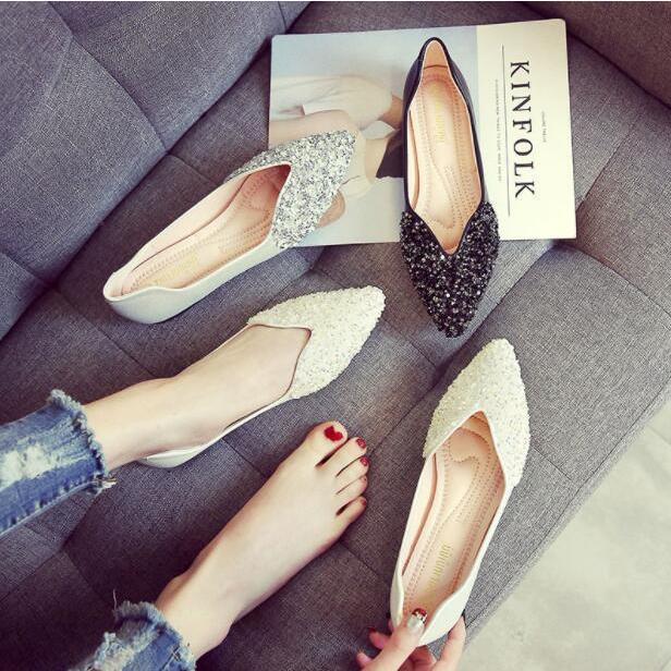 パンプス 痛くない オフィス ローヒール ぺたんこ バレエシューズ　キラキラ　リボン付き　フラットパンプス ポインテッドトゥ　