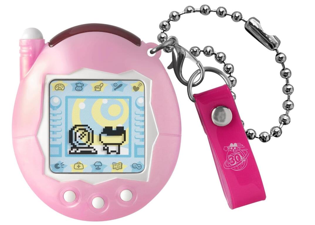 【予約】Tamagotchi Connection ケーたまプラス！ めたぴんく 対象年齢 6 才以上 たまごっち 発売日以降7営業日以内に発送致します ブランド BANDAI商品の寸法 21.8長さ x 14幅 x 2.5高さ cm商品の...
