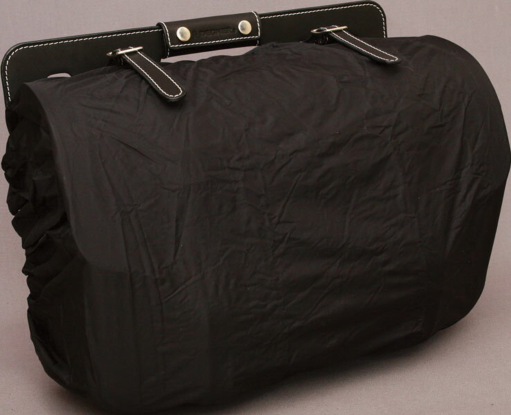 【DEGNER(デグナー)】デグナー サイドバッグレインカバー BK■カタログ品番：P041-5883■メーカー品番：NB-10R■JAN：4524486048777適応車両：BK 素材 ： ナイロン 色 ： ブラック サイズ ： H67×...