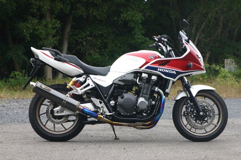 ■メーカー名：NOJIMA ENGINEERING(ノジマエンジニアリング) ■メーカー品番：NTX038GTD-CLK ■JAN：4548916229307 ・適合車種：CB1300SB 14-16 タイプ：STD＜br＞ カラー：ブラッ...