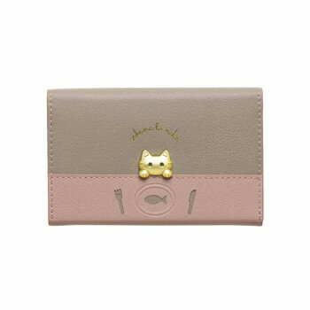 ※パッケージ、デザイン等は予告なく変更される場合があります。※画像はイメージです。商品タイトルと一致しない場合があります。ひょっこり顔を出した猫が可愛い「sakana to neko」シリーズに名刺入れが仲間入り!※お使いのモニター環境やパ...