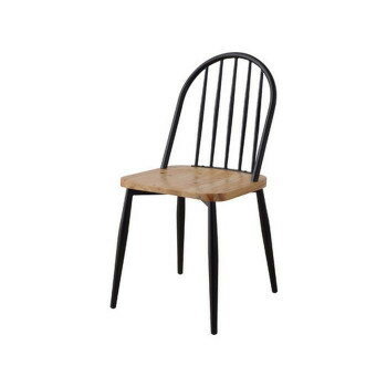 ※パッケージ、デザイン等は予告なく変更される場合があります。※画像はイメージです。商品タイトルと一致しない場合があります。異素材を組み合わせ存在感を出します。天然木のナチュラルとスチールのブラックで引き締めることでスタイリッシュな空間を演出...