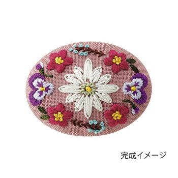 ※パッケージ、デザイン等は予告なく変更される場合があります。※画像はイメージです。商品タイトルと一致しない場合があります。小さな草花など、かわいい絵柄をモチーフにしたフランス刺しゅうの手づくりキットです。図案プリント済なのですぐに始められま...