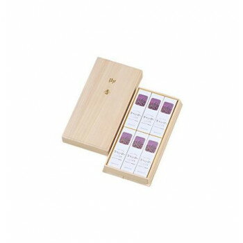 ※パッケージ、デザイン等は予告なく変更される場合があります。※画像はイメージです。商品タイトルと一致しない場合があります。伝統ある調合法により、フローラルブーケの香料を主原料に十種の生薬を精製したお線香です。煙がほとんど出ない究極の微煙タイ...