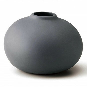 ※パッケージ、デザイン等は予告なく変更される場合があります。※画像はイメージです。商品タイトルと一致しない場合があります。小ぶりなサイズのフラワーベースは、お花初心者にもおすすめです。お気に入りの草花を一、二輪挿すだけで、雰囲気よく飾ること...