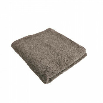 ※パッケージ、デザイン等は予告なく変更される場合があります。※画像はイメージです。商品タイトルと一致しない場合があります。抗菌防臭、吸水速乾の機能がついたシンプルなタオルです。サイズ約50×100cm個装サイズ：25.0×25.0×4.0c...