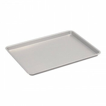 ※パッケージ、デザイン等は予告なく変更される場合があります。※画像はイメージです。商品タイトルと一致しない場合があります。硬質アルミ素材にアルマイト加工を施したクリーンで使いやすいケーキ用トレーです。焼き菓子やデザートの盛り付け、冷却、保存...