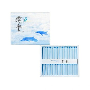 ※パッケージ、デザイン等は予告なく変更される場合があります。※画像はイメージです。商品タイトルと一致しない場合があります。海が好きだったあの方へ。どこか懐かしい潮騒を感じる爽やかな香りです。サイズ個装サイズ：11.8×9.7×2cm重量個装...