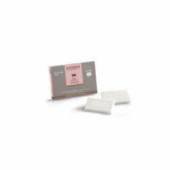 ※パッケージ、デザイン等は予告なく変更される場合があります。※画像はイメージです。商品タイトルと一致しない場合があります。アイリスの花のエレガントで優美なパウダリックフローラルの香り。トップノート:マンダリン、ヴァイオレットリーフミドルノー...