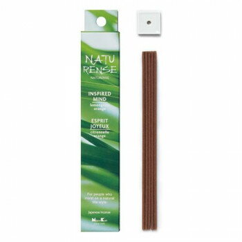 ※パッケージ、デザイン等は予告なく変更される場合があります。※画像はイメージです。商品タイトルと一致しない場合があります。深呼吸したくなるようなナチュラルな香りは、それぞれの気分に合わせてオイルを選び調香しました。ヨガなどの、自分だけのリラ...