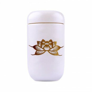 ※パッケージ、デザイン等は予告なく変更される場合があります。※画像はイメージです。商品タイトルと一致しない場合があります。毎日ご先祖様に使う仏具・仏器は使いやすさ、シンプルさにこだわりました。白磁に金の蓮をあしらった、定番デザインの陶器製蓋...