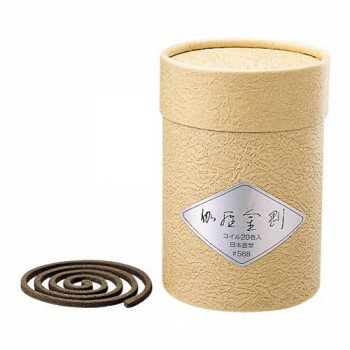 ※パッケージ、デザイン等は予告なく変更される場合があります。※画像はイメージです。商品タイトルと一致しない場合があります。甘みのある華やかな味わいの沈香・伽羅を豊富に用い、白檀・生薬系香料を調合しております。優雅で重厚感のある香りです。穏や...