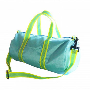 ※パッケージ、デザイン等は予告なく変更される場合があります。※画像はイメージです。商品タイトルと一致しない場合があります。バッグ、墨、筆、硯とフルセットでお届けします。サイズW340×H165×D165mm個装サイズ：38×17×17cm重...