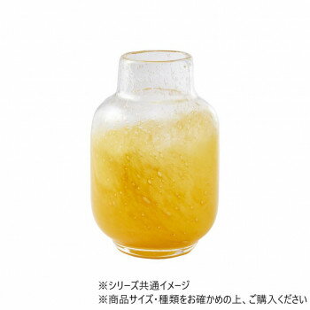 ※パッケージ、デザイン等は予告なく変更される場合があります。※画像はイメージです。商品タイトルと一致しない場合があります。職人によって手作業で作られたガラス花瓶です。1つ1つ形や色などは異なり、生花にもグリーンにもドライにも合わせやすいデザ...