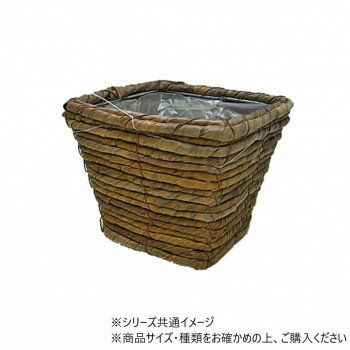 ※パッケージ、デザイン等は予告なく変更される場合があります。※画像はイメージです。商品タイトルと一致しない場合があります。スクエアクラシックのフラワーバスケットです。サイズW15×D15×H11cm個装サイズ：15×15×11cm重量個装重...