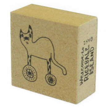 ※パッケージ、デザイン等は予告なく変更される場合があります。※画像はイメージです。商品タイトルと一致しない場合があります。イラストレーターANZさんデザインの、謎の島「RICEBALL ILAND」に暮らすユニークな住人のスタンプです。クス...