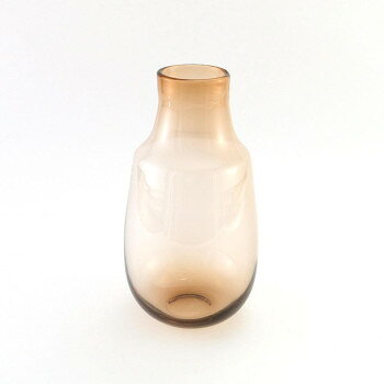 ※パッケージ、デザイン等は予告なく変更される場合があります。※画像はイメージです。商品タイトルと一致しない場合があります。しっかりしたガラスなので、大きめの花や枝ものにも。一つ一つ手作業のため、サイズやガラスの厚み、色に多少の個体差がありま...