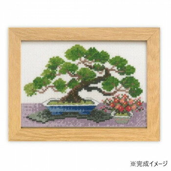 ※パッケージ、デザイン等は予告なく変更される場合があります。※画像はイメージです。商品タイトルと一致しない場合があります。クロス・ステッチキットです。1月から12月までの、季節に合わせた樹木の「盆栽」をテーマとしたシリーズです。壁掛け・スタ...