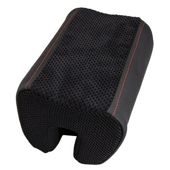 ※パッケージ、デザイン等は予告なく変更される場合があります。※画像はイメージです。商品タイトルと一致しない場合があります。長時間の運転などで、肩や肘の負担を和らげる肘掛クッション!サイズ15cm×20cm×13cm個装サイズ：15×20×1...