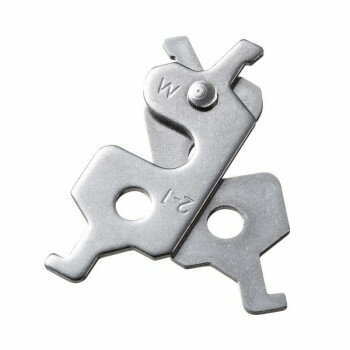 ※パッケージ、デザイン等は予告なく変更される場合があります。※画像はイメージです。商品タイトルと一致しない場合があります。標準、noble、nanoマルチ対応取り付け部品。【商品の特長】・別売りのセキュリティワイヤー、錠(φ4mmまで対応)...