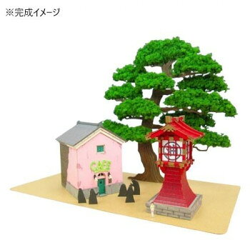 ※パッケージ、デザイン等は予告なく変更される場合があります。※画像はイメージです。商品タイトルと一致しない場合があります。組立てると、千尋が大灯籠を見上げたあのシーンが完成します。スタジオジブリ監修のもと、360度どこから見ても細部までこだ...